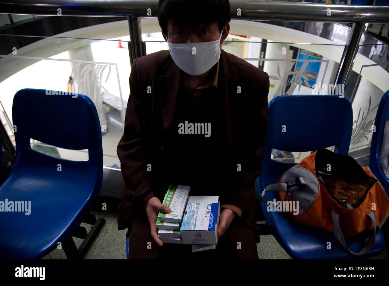 **FOR STORY CHINA DANGEROUS TB BY GILLIAN WONG** A tuberculosis patient ...