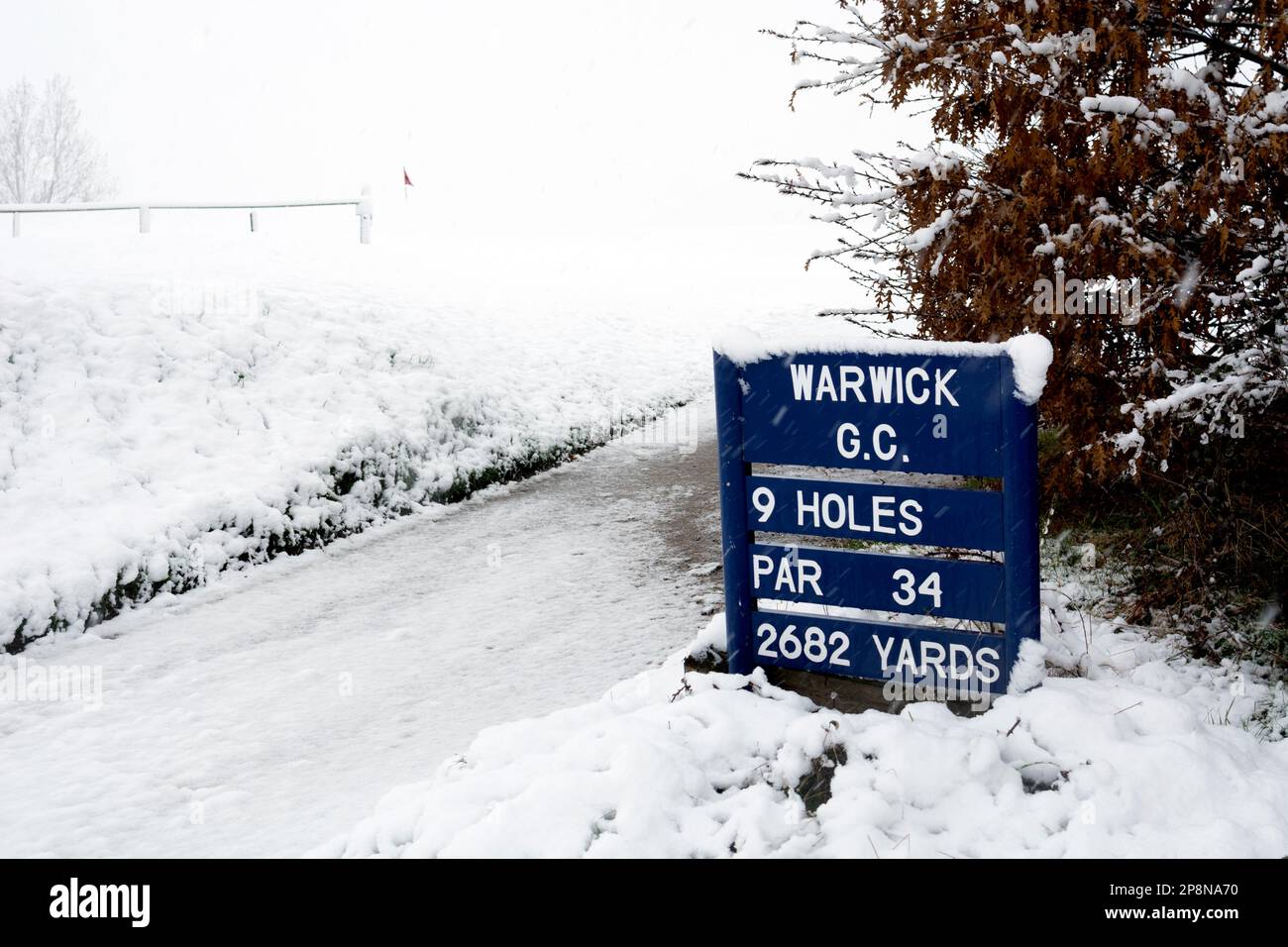 Warwick Golf Course in snowy weather, Warwickshire, England, UK Stock ...