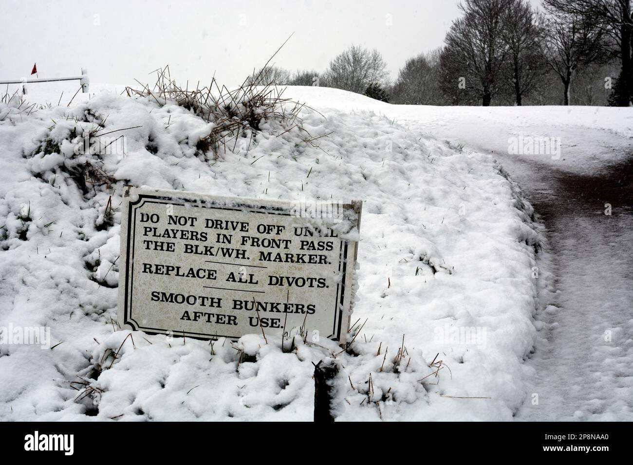 Warwick Golf Course in snowy weather, Warwickshire, England, UK Stock ...