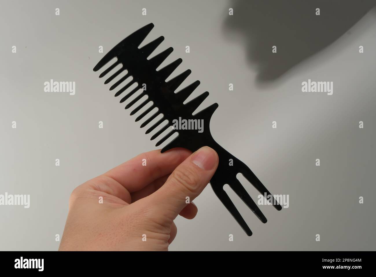 Thinning hair woman black hi-res stock photography and images - Alamy
