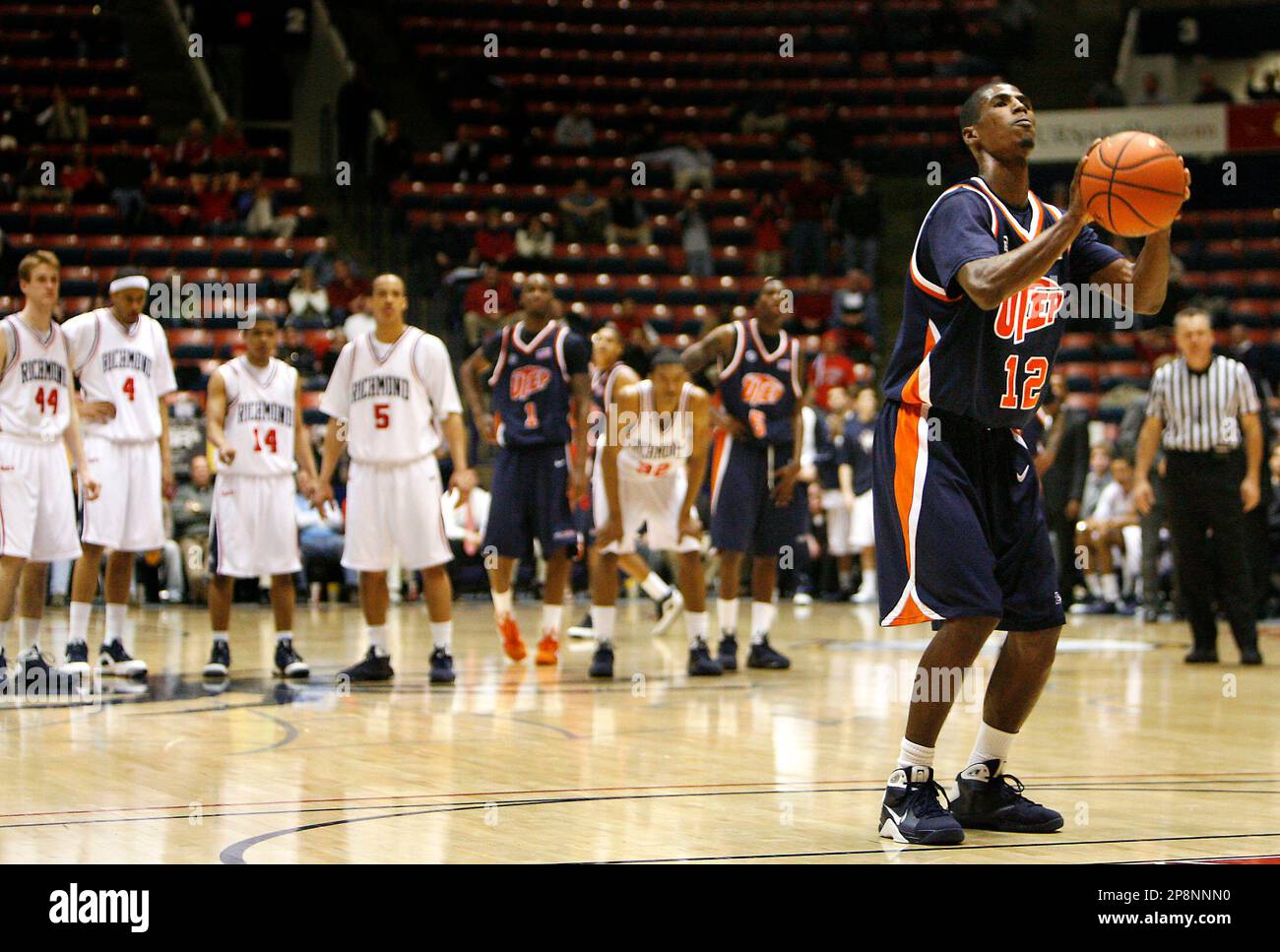 Texas-El Paso's Stefon Jackson shoots the first of two technical foul ...