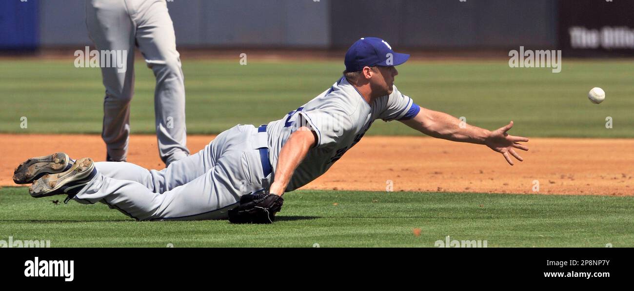 Los Angeles Dodgers pitcher Eric Stults fails to throw Milwaukee ...