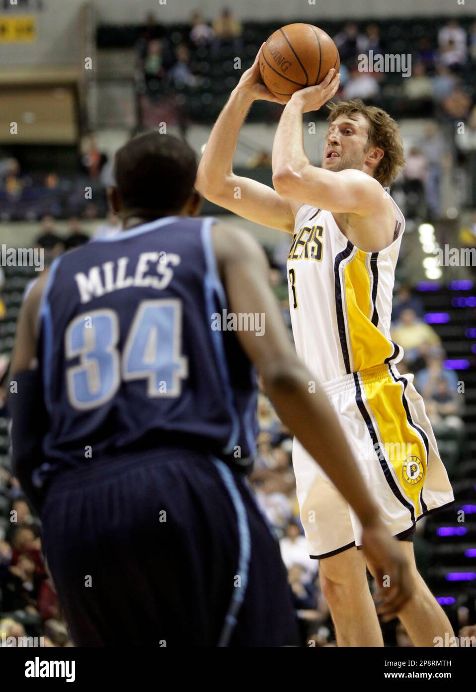 Indiana Pacers forward Troy Murphy goes up for a 3-point shot in front ...