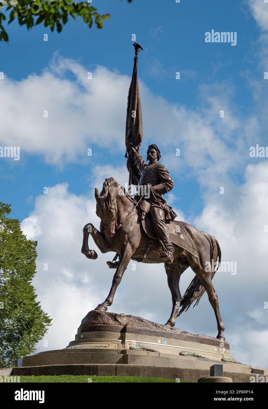 The General John Logan Monument in Grant Park, Chicago, Illinois, USA ...