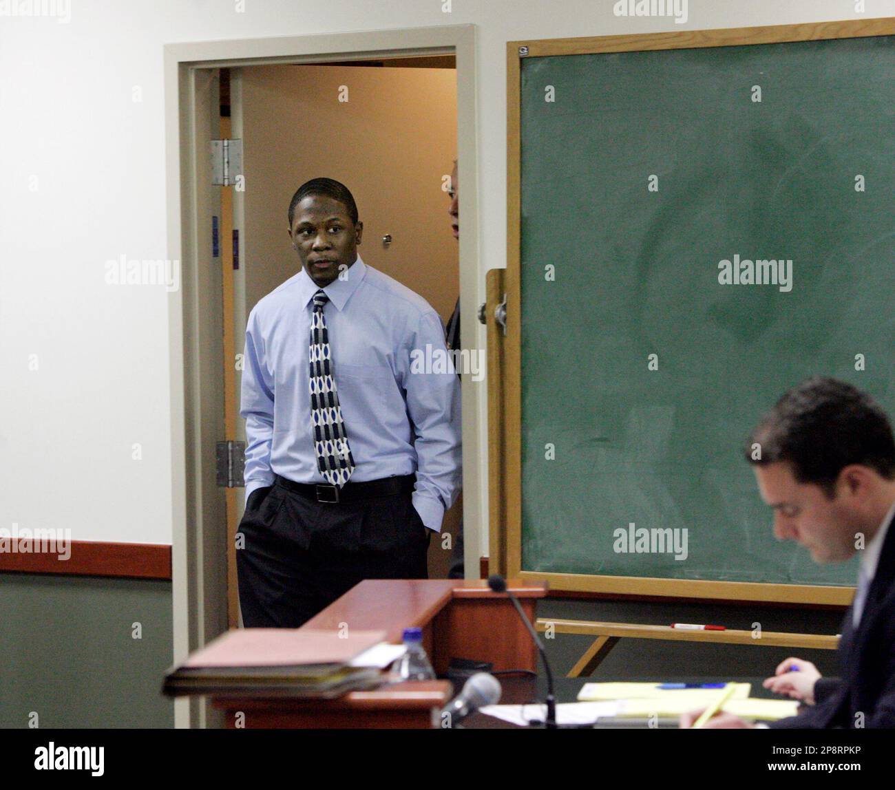 Derris Lewis enters Judge Guy L. Reece's Franklin County Common Pleas ...