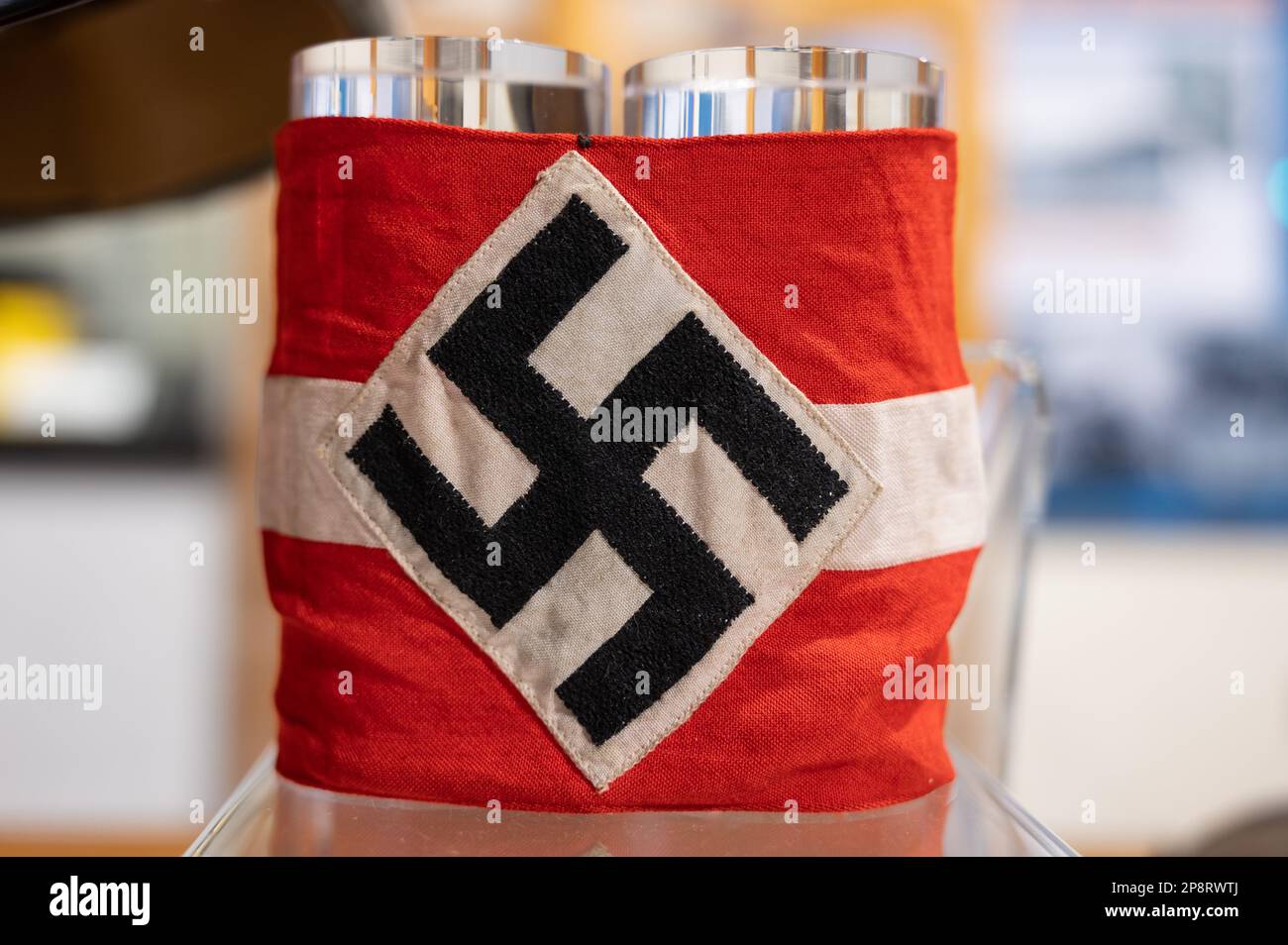 Insignia piece hi-res stock photography and images - Alamy