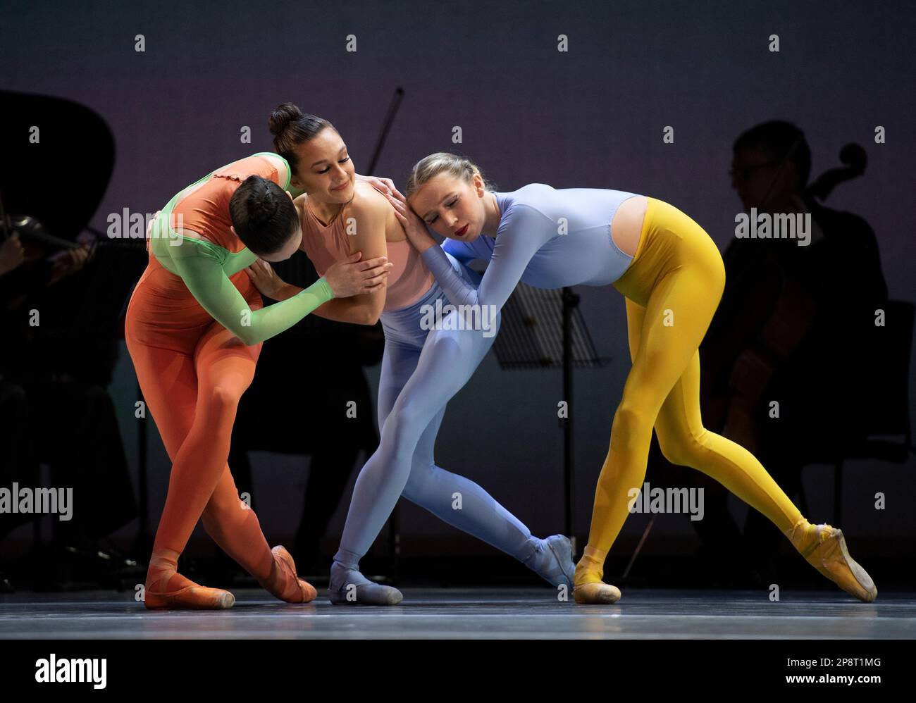 Principal dancer of new york city hi-res stock photography and images ...