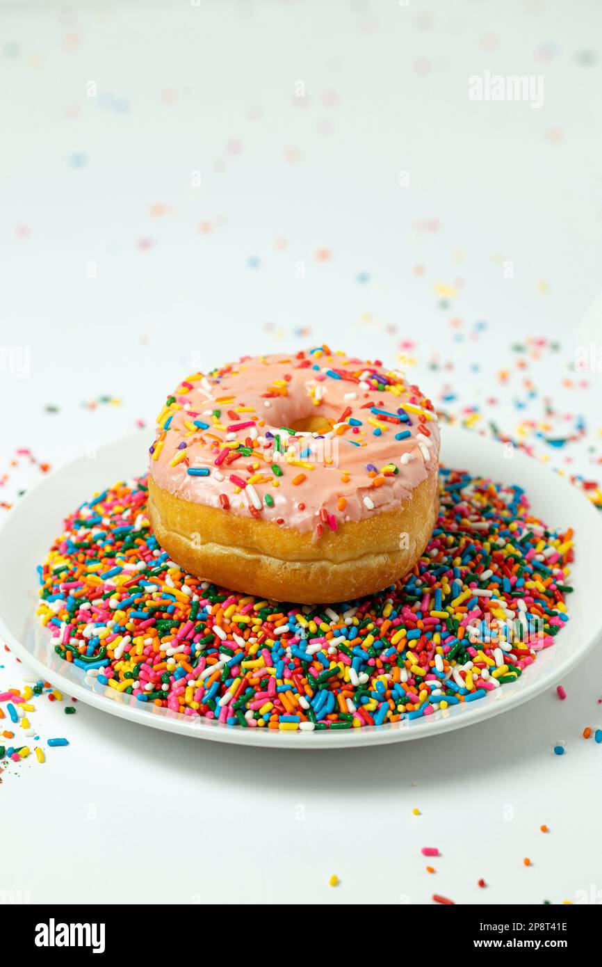 Donuts glaze hi-res stock photography and images - Alamy