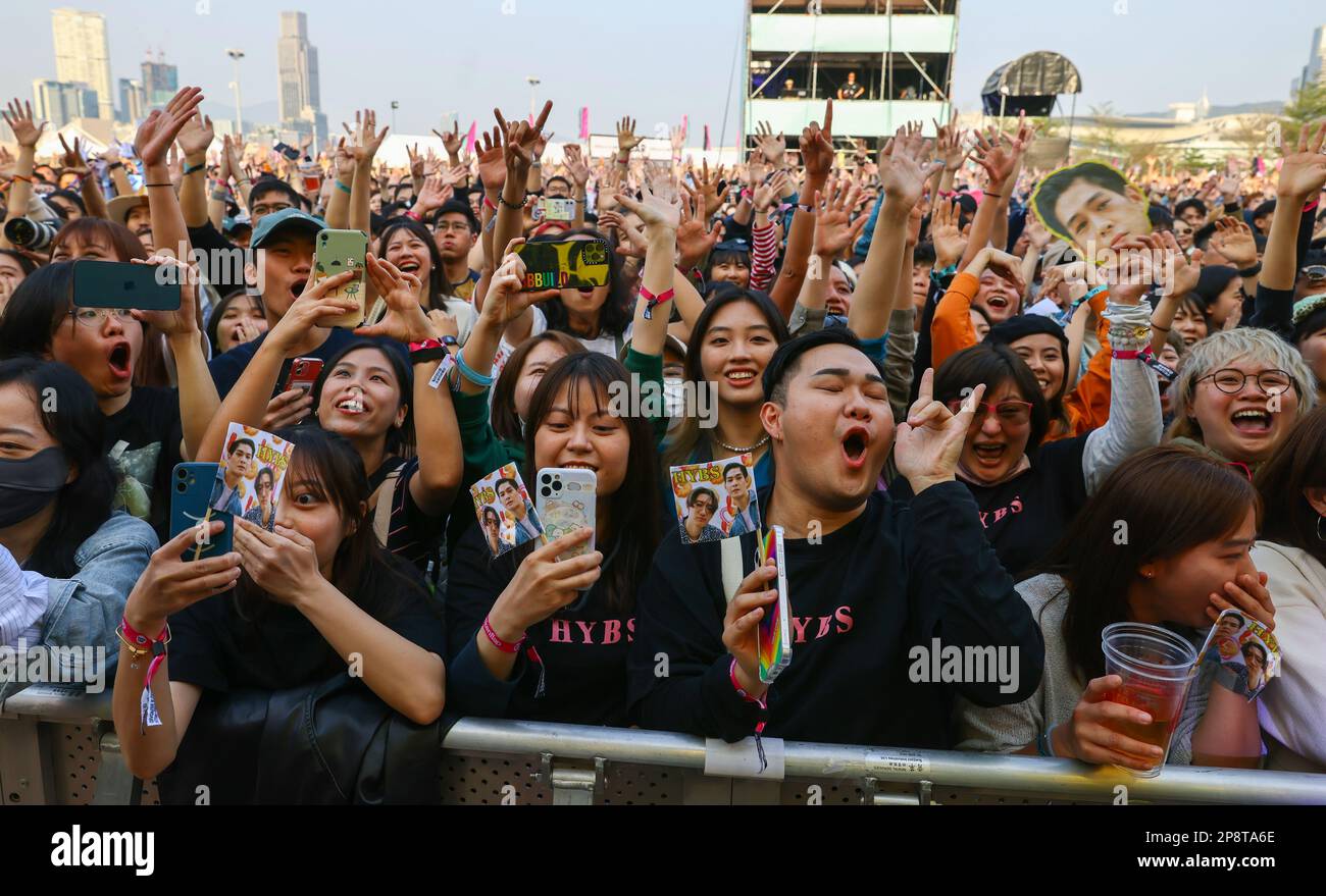 HYBS on show on the second day of Clockenflap, Hong KongHH Music & Art ...