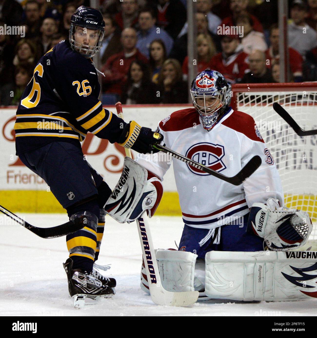 Buffalo Sabres' Thomas Vanek (26), of Austria, looks for the puck in ...