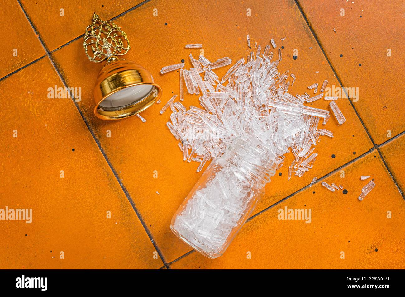 Natural Menthol Crystals, Ingredients for production of natural ...