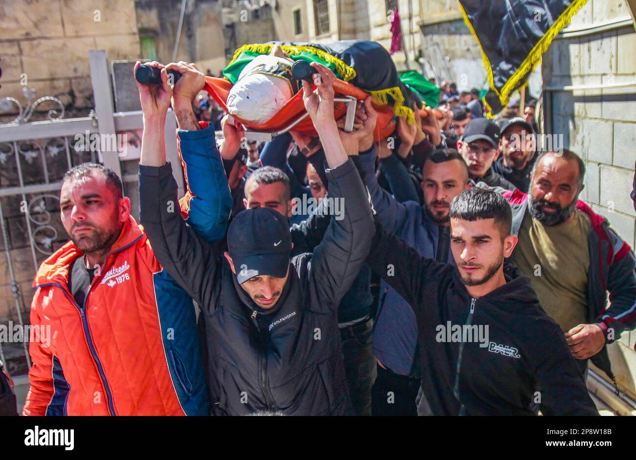 Dead body carrying vehicle hi-res stock photography and images - Alamy