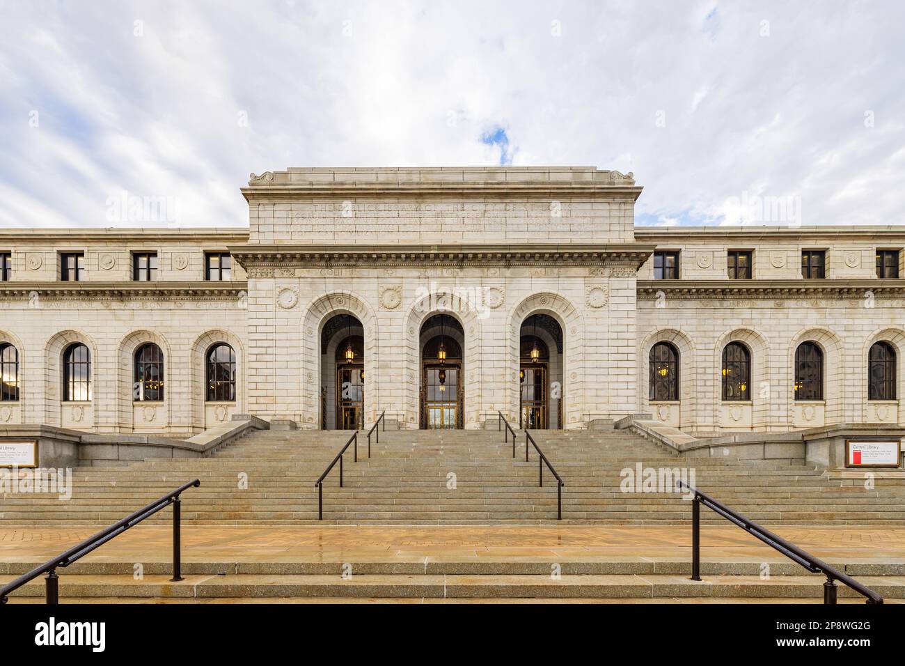 Exterior view of the St. Louis Public Library - Central Library at ...