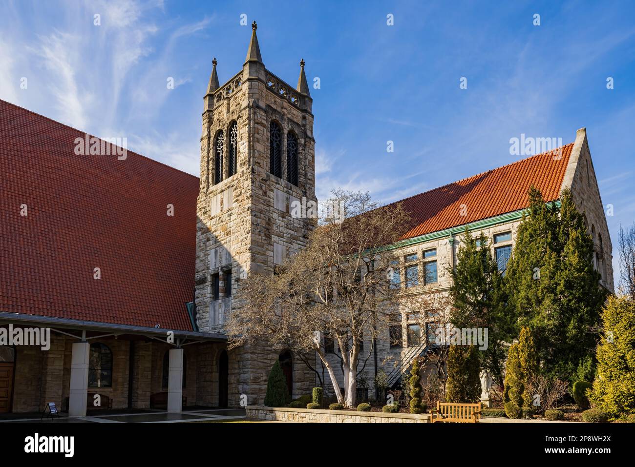 Grace and holy trinity cathedral hi-res stock photography and images ...