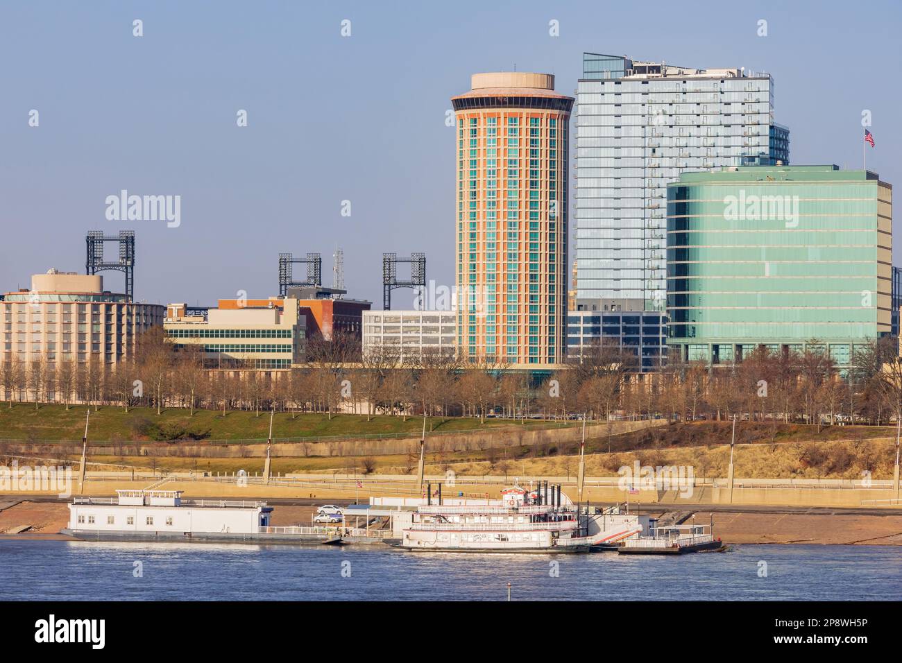 Sunny view mississippi river overlook hi-res stock photography and ...