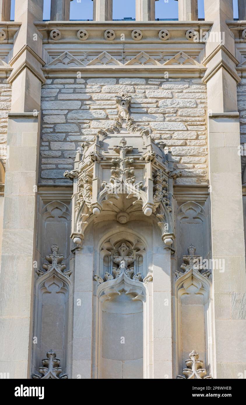 Sunny view memorial student hi-res stock photography and images - Alamy