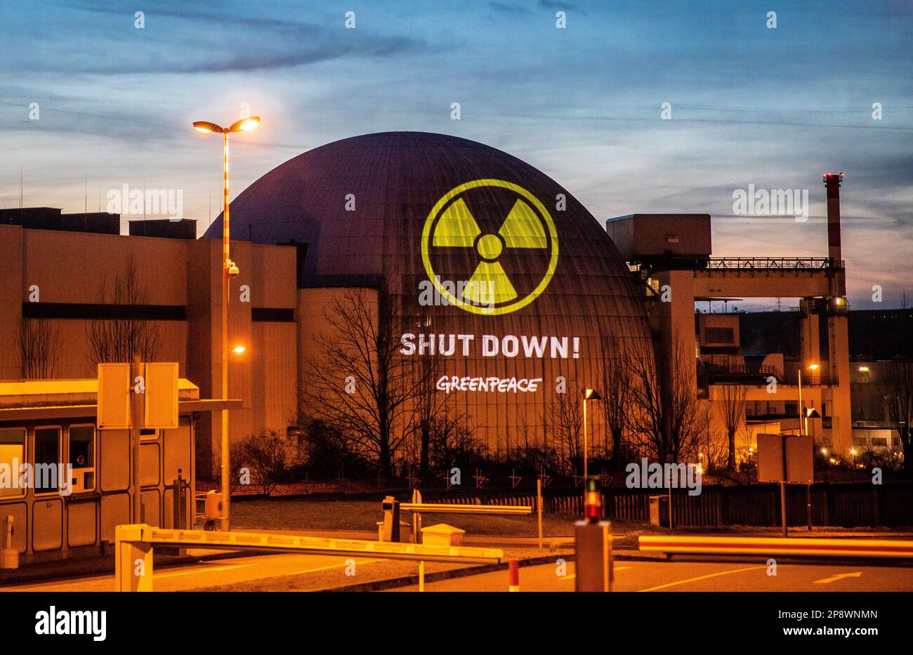 Inspection of nuclear power plants hi-res stock photography and images ...