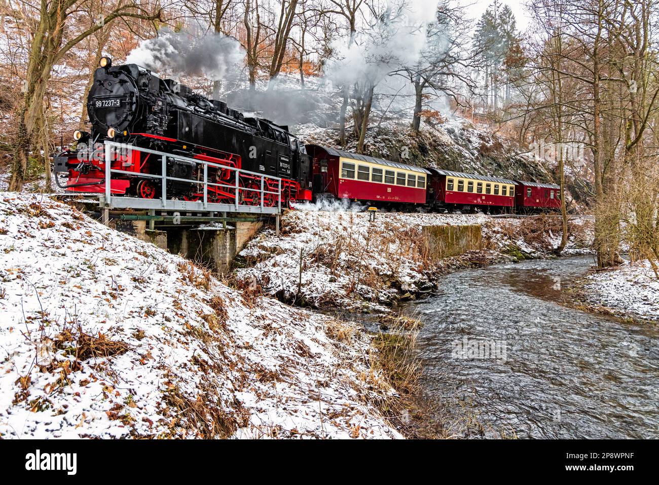 Harzer Schmalspurbahn Selketalbahn Im Winter Stock Photo Alamy