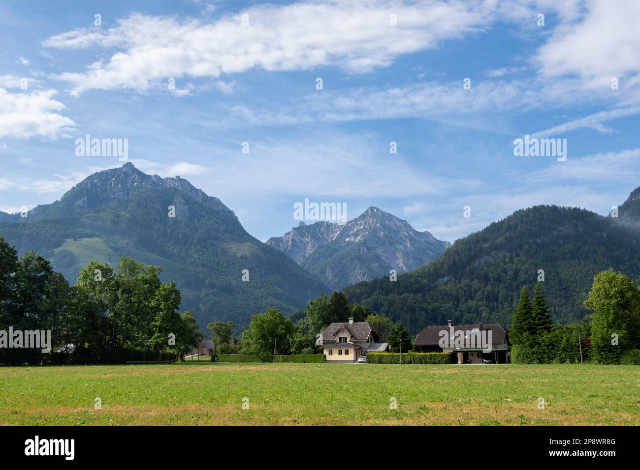 Strobl in the lake hi-res stock photography and images - Alamy