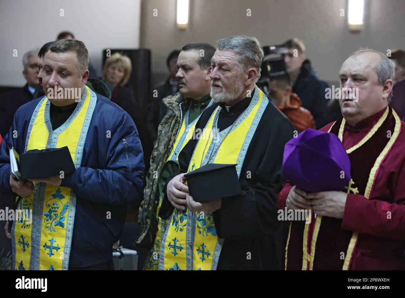 Da vinci wolves hi-res stock photography and images - Alamy