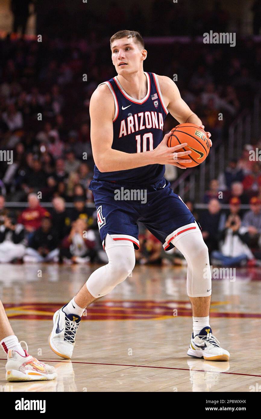 LOS ANGELES, CA - MARCH 02: Arizona Wildcats forward Azuolas Tubelis (10) looks to make a pass ...