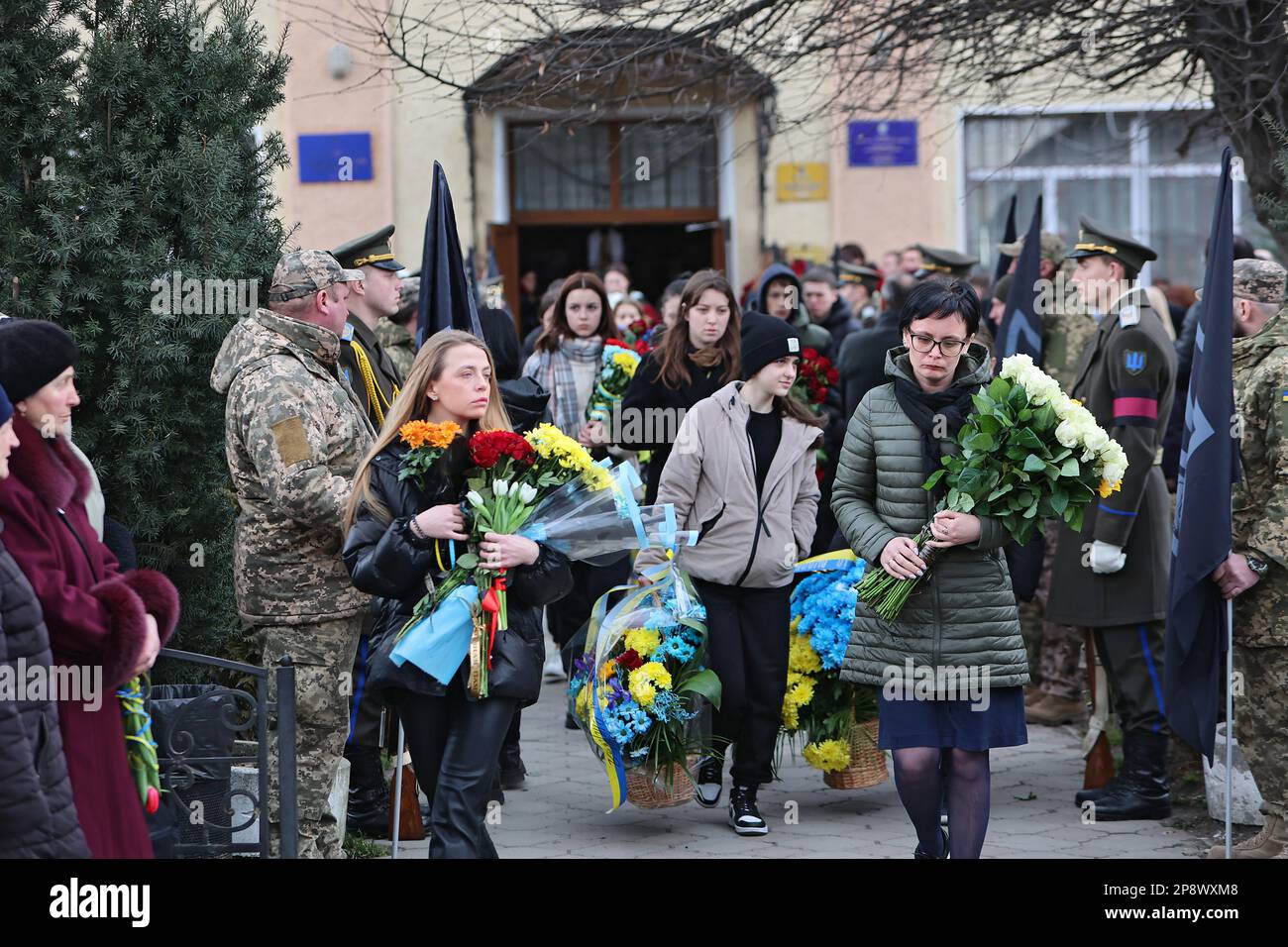 Bakhmut flowers hi-res stock photography and images - Alamy