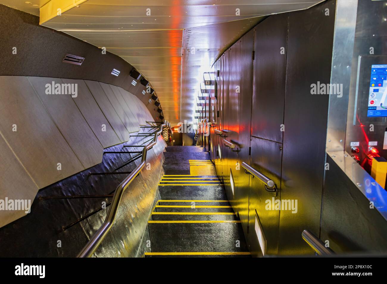 Overlook bridge hi-res stock photography and images - Alamy
