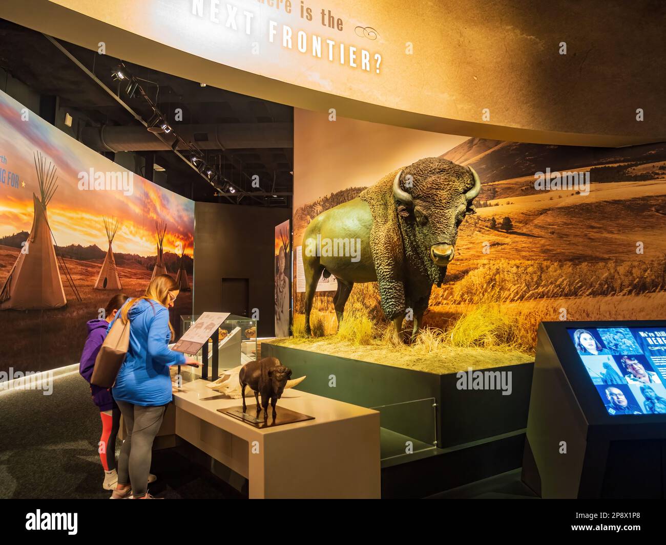 St louis gateway arch interior hi-res stock photography and images - Alamy