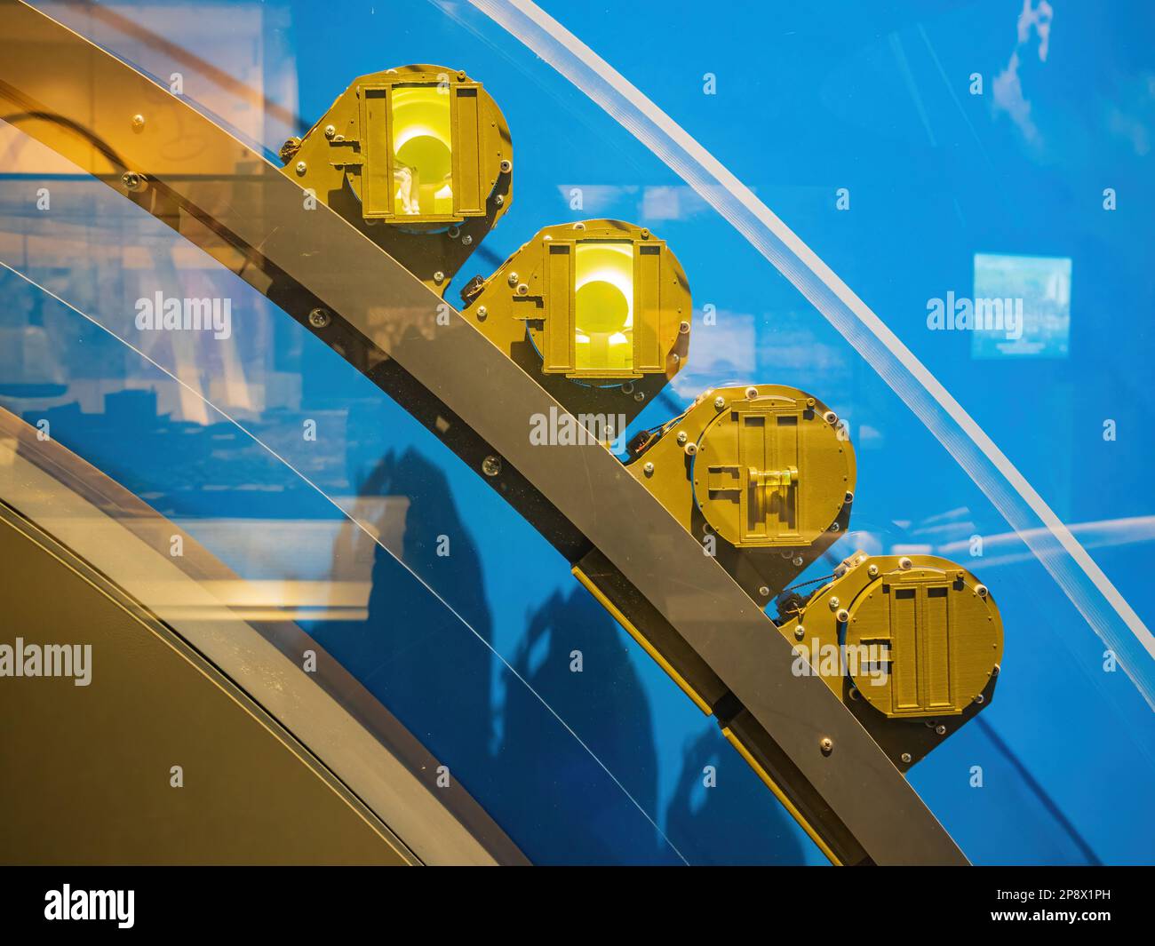 St louis gateway arch interior hi-res stock photography and images - Alamy