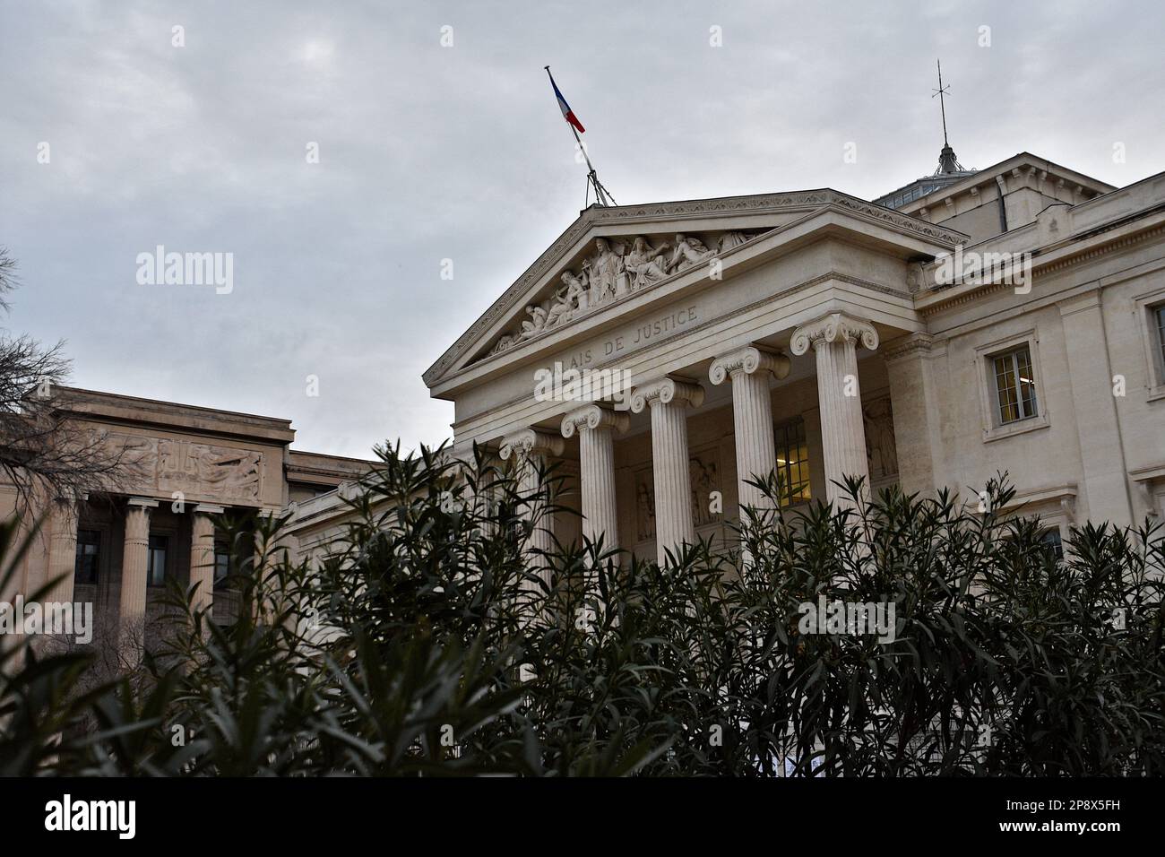 Place monthyon hi-res stock photography and images - Alamy