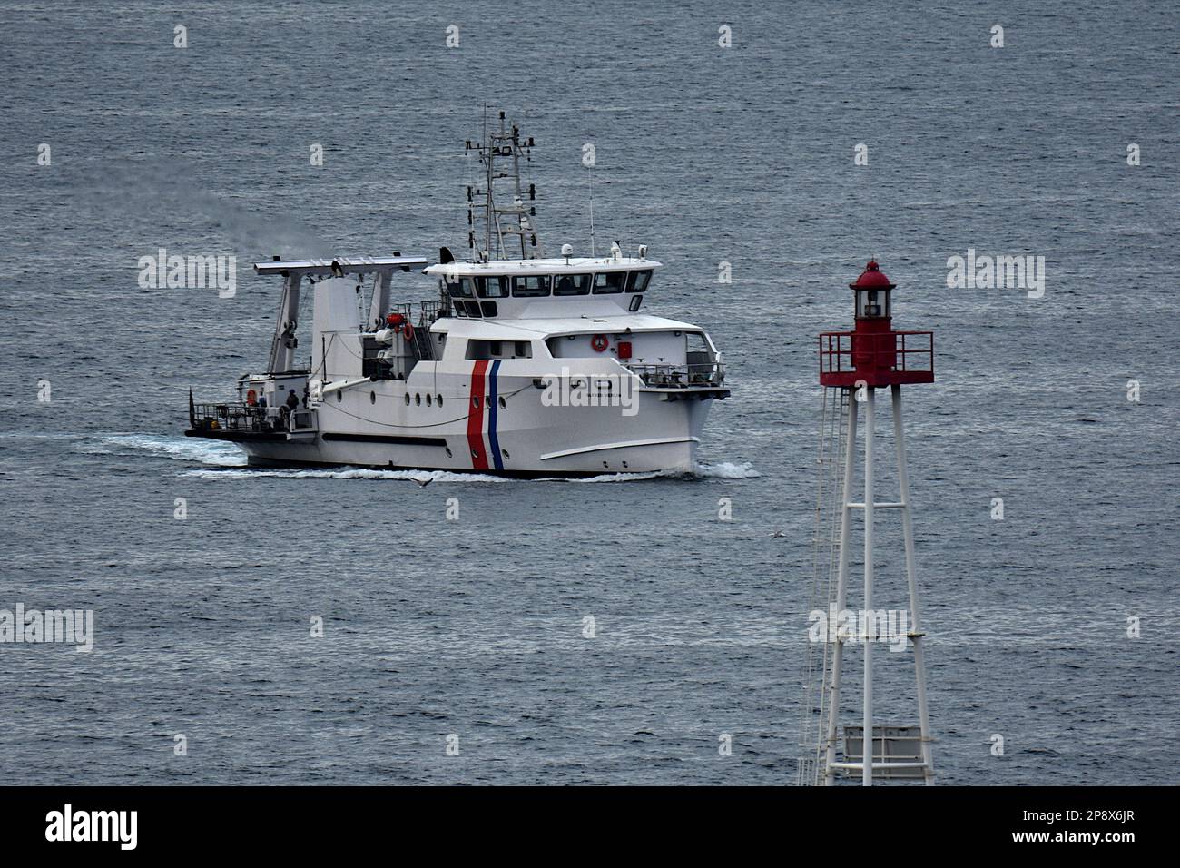 The research and survey vessel Alfred Merlin arrives at the French ...