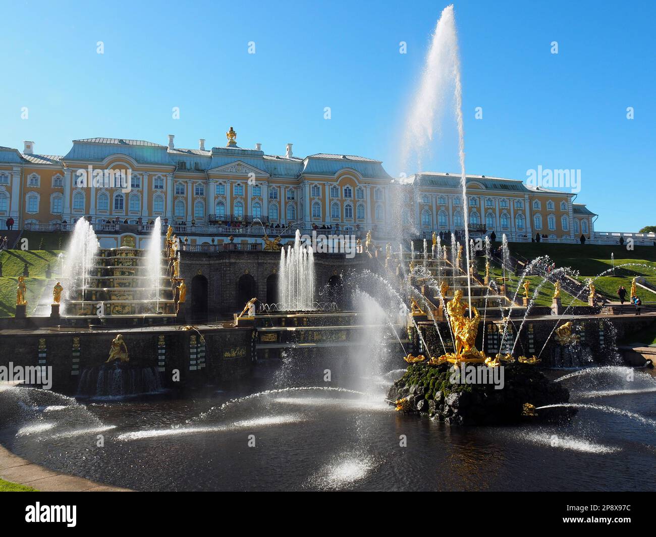 Samson Fountain, Grand Cascade, Peterhof, Petrodvorets, St. Petersburg ...