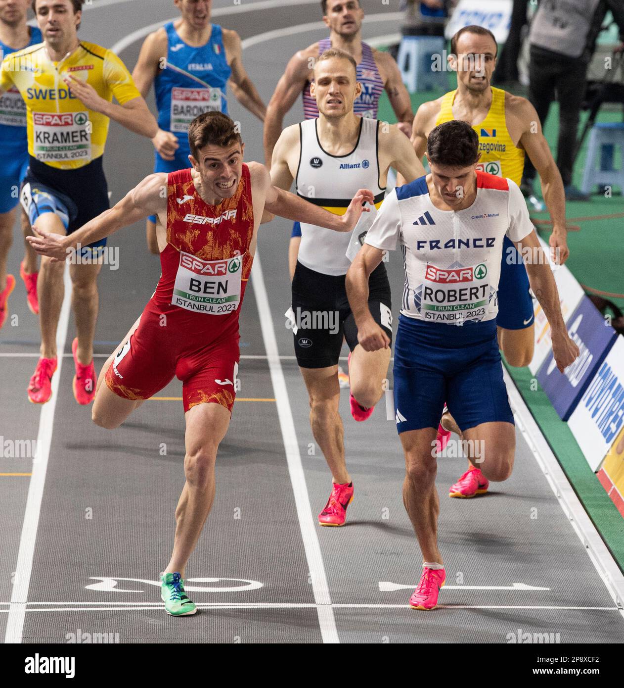 Adrián Ben of Spain and Benjamin Robert of France competing in the men ...