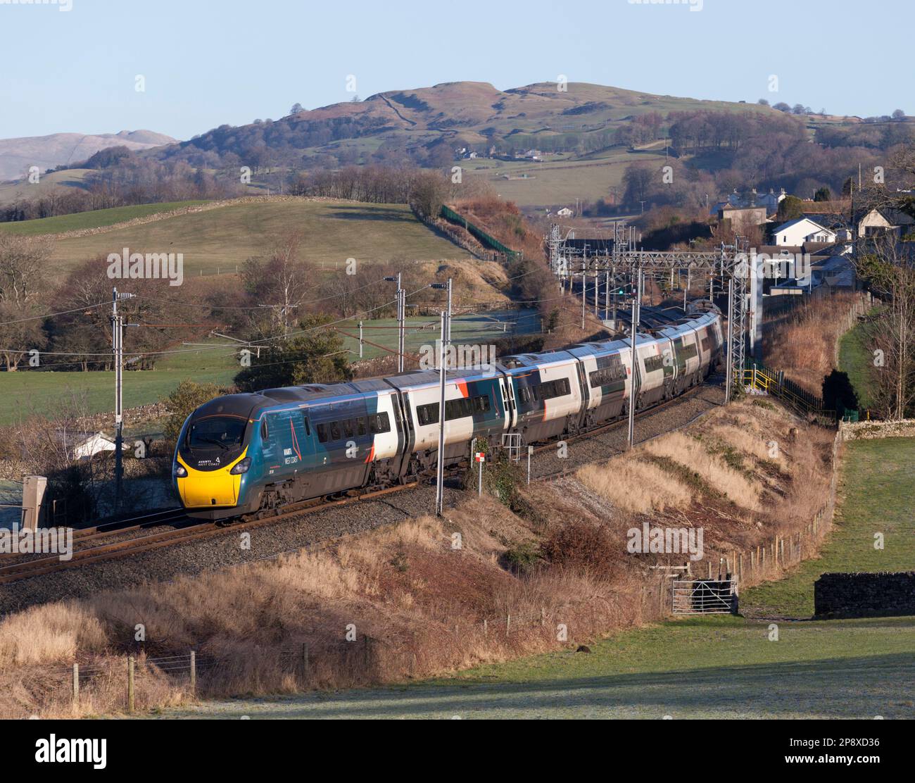 Avanti west Coast Alstom class 390 Pendolino tilting train passing ...