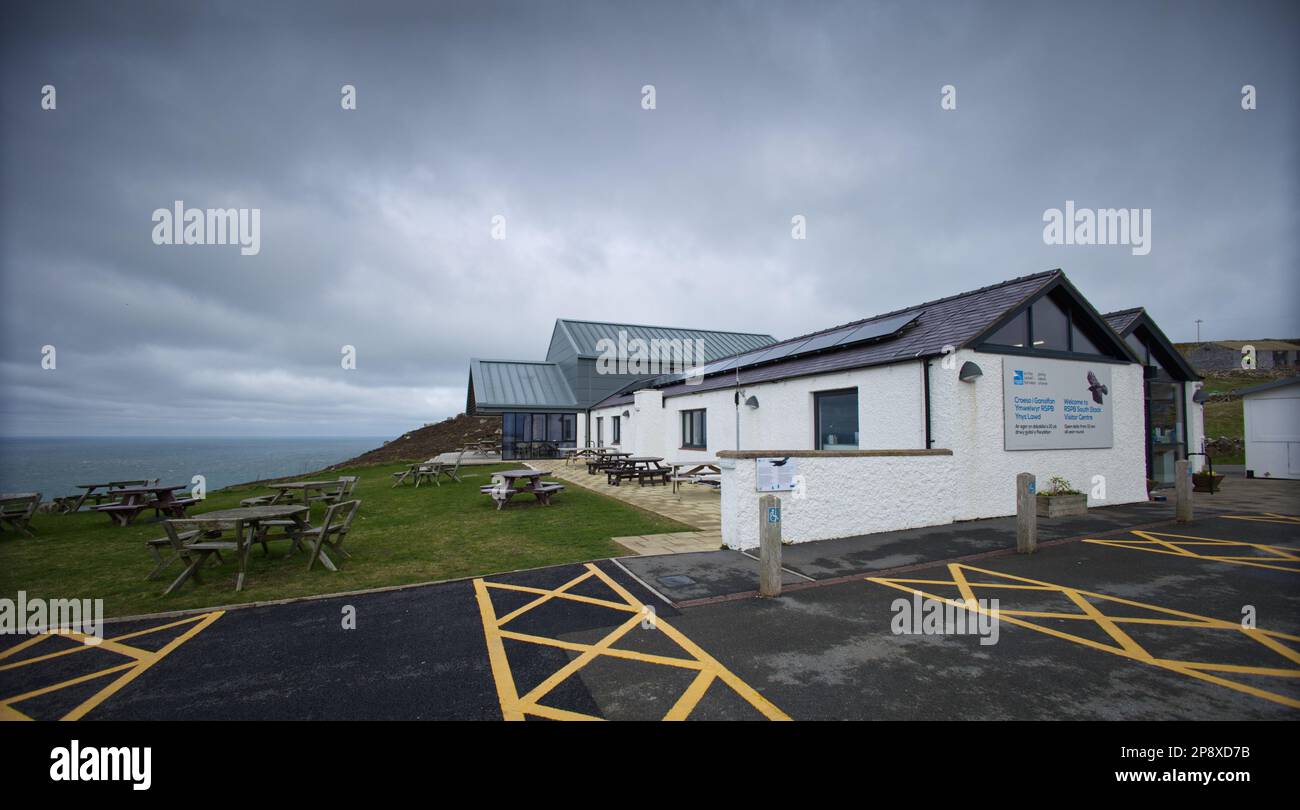 Images from the Wales Coast Path, South Stack lighthouse, Holyhead ...