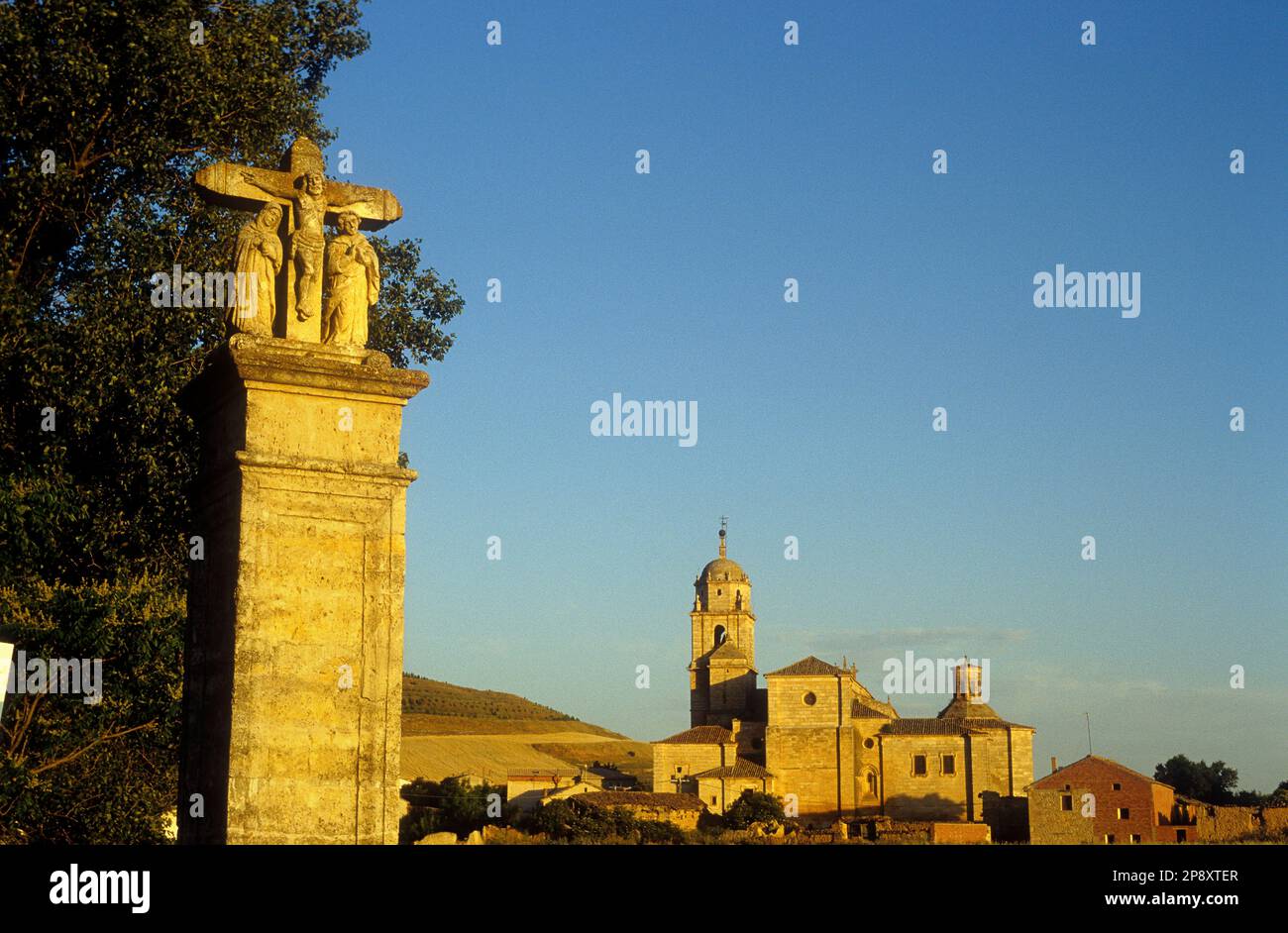 Cross and Colegiata de Santa María del Manzano.Castrojeriz. Burgos ...