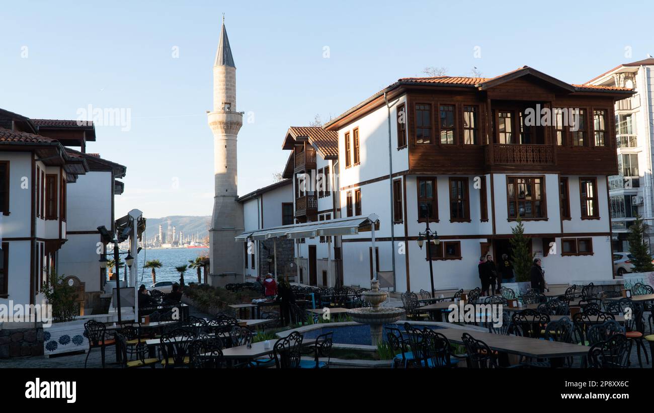 Yali evleri hi-res stock photography and images - Alamy
