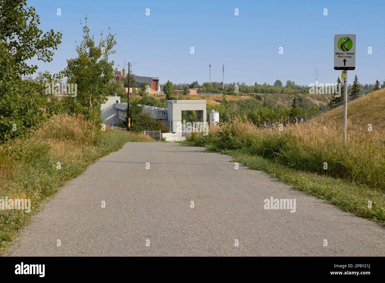 Elbow river pathway hi-res stock photography and images - Alamy
