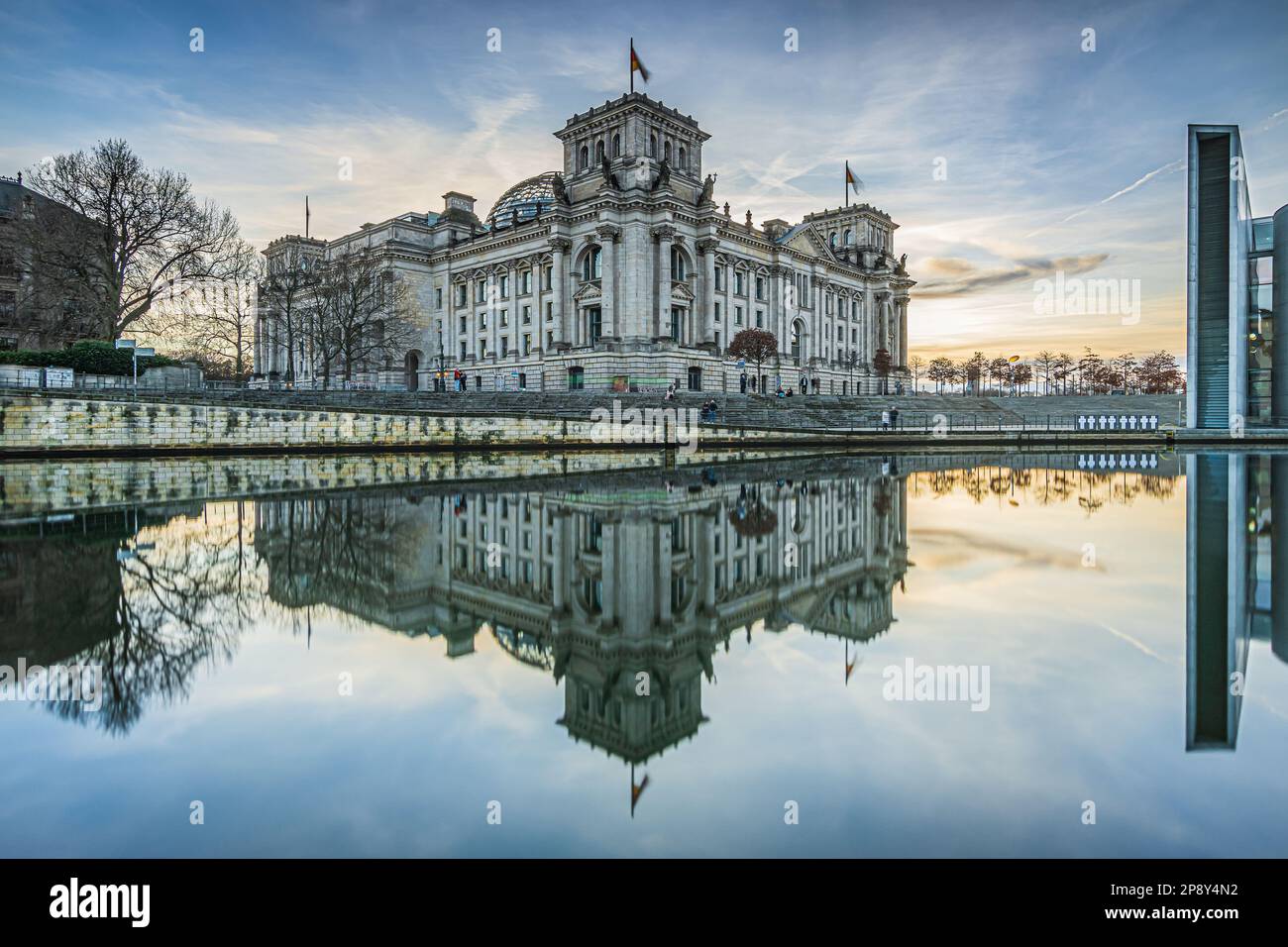 Spree riverbank in the center of Berlin. Empire building and government ...