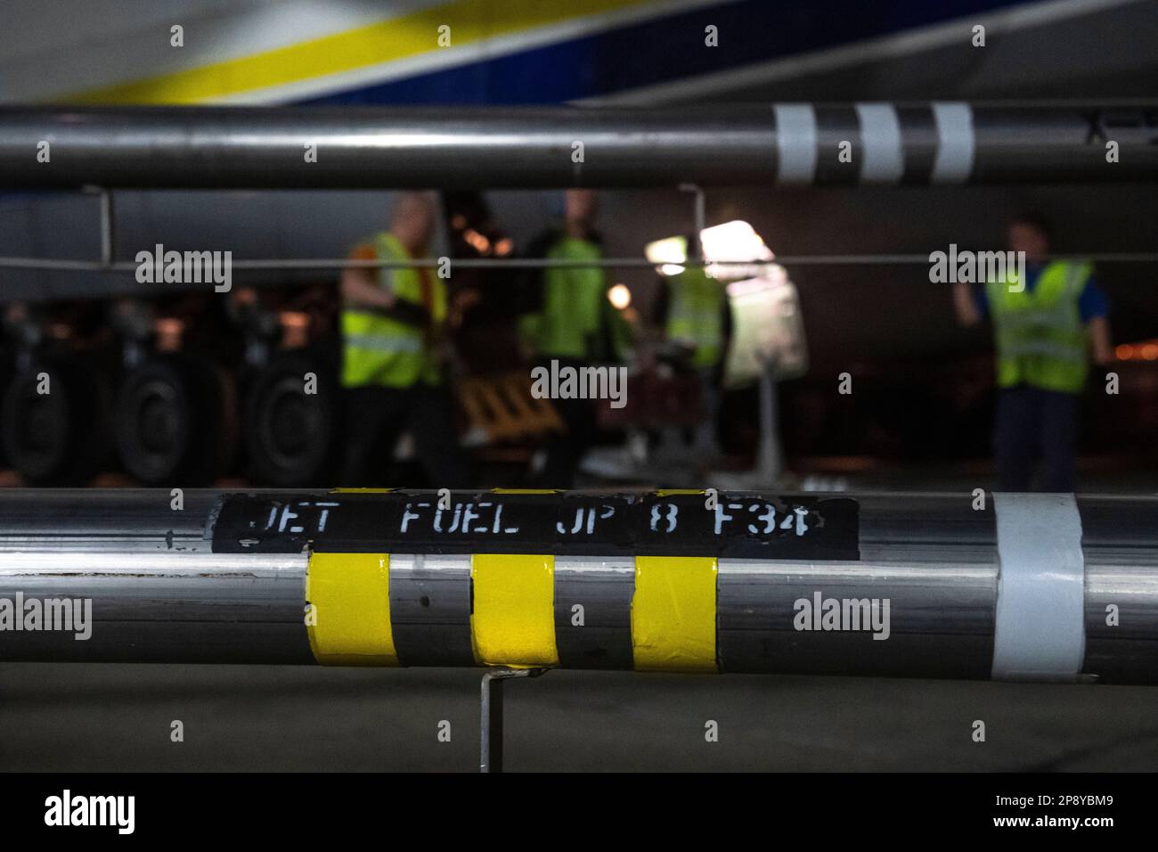 Fuel hydrant system hi-res stock photography and images - Alamy