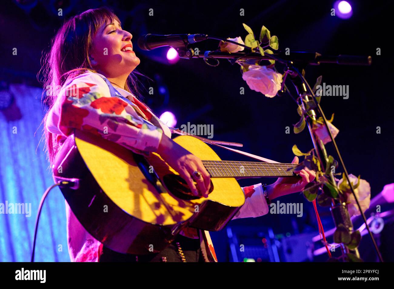 MINNEAPOLIS, MN NOVEMBER 18: Plains, featuring Katie Crutchfield and ...
