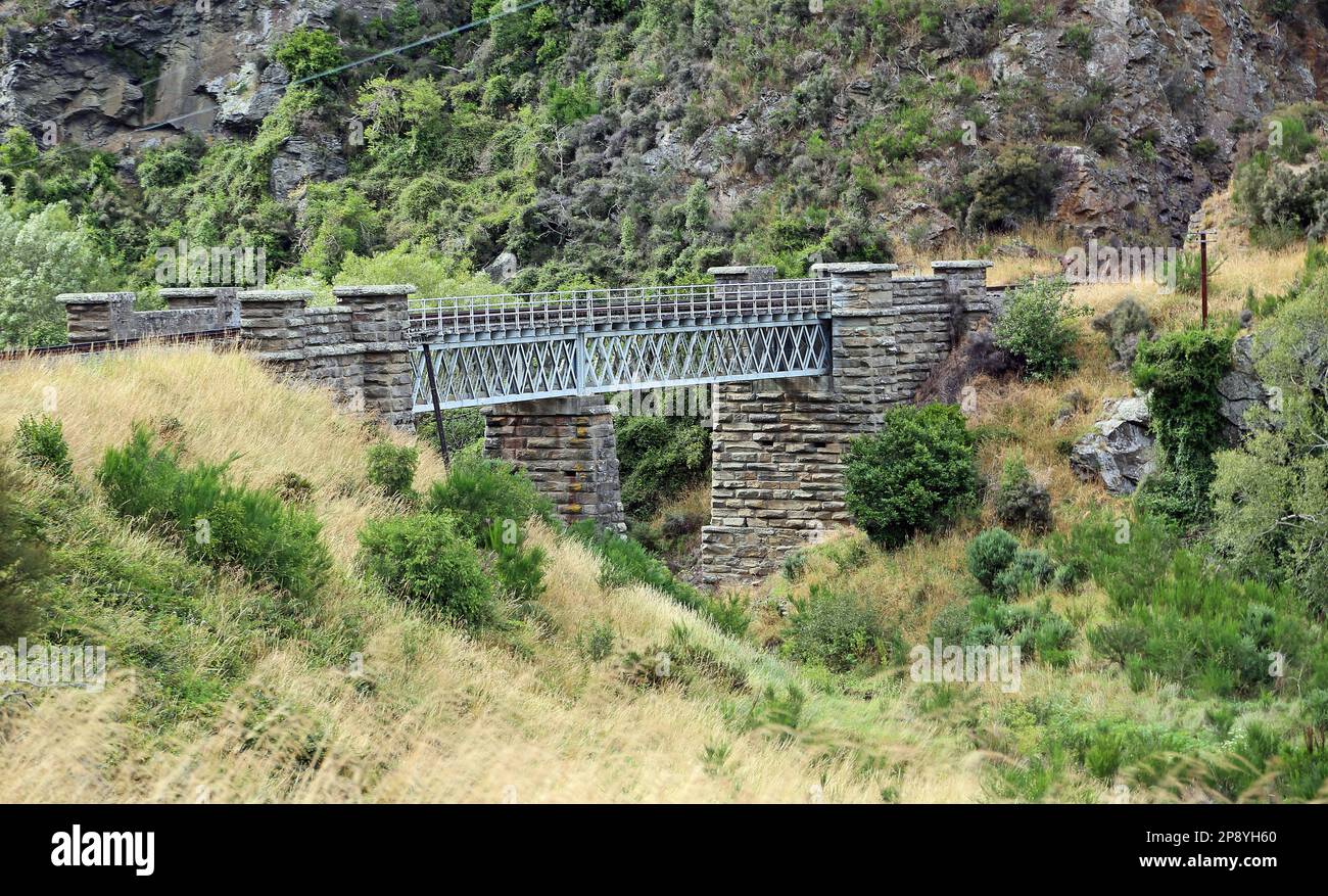 The viaduct - Taieri Gorge - New Zealand Stock Photo - Alamy