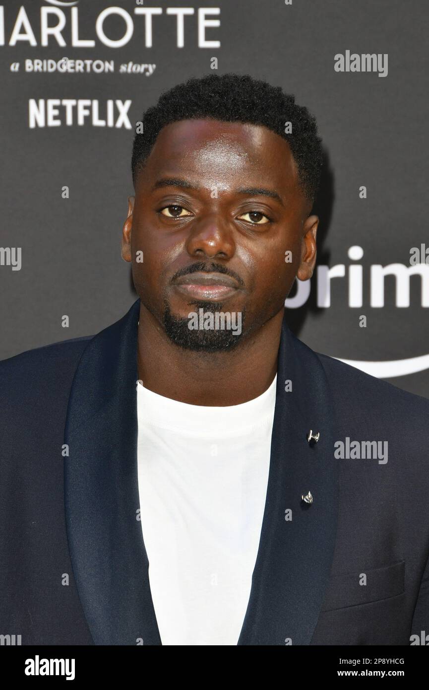 The women in black daniel hi-res stock photography and images - Alamy