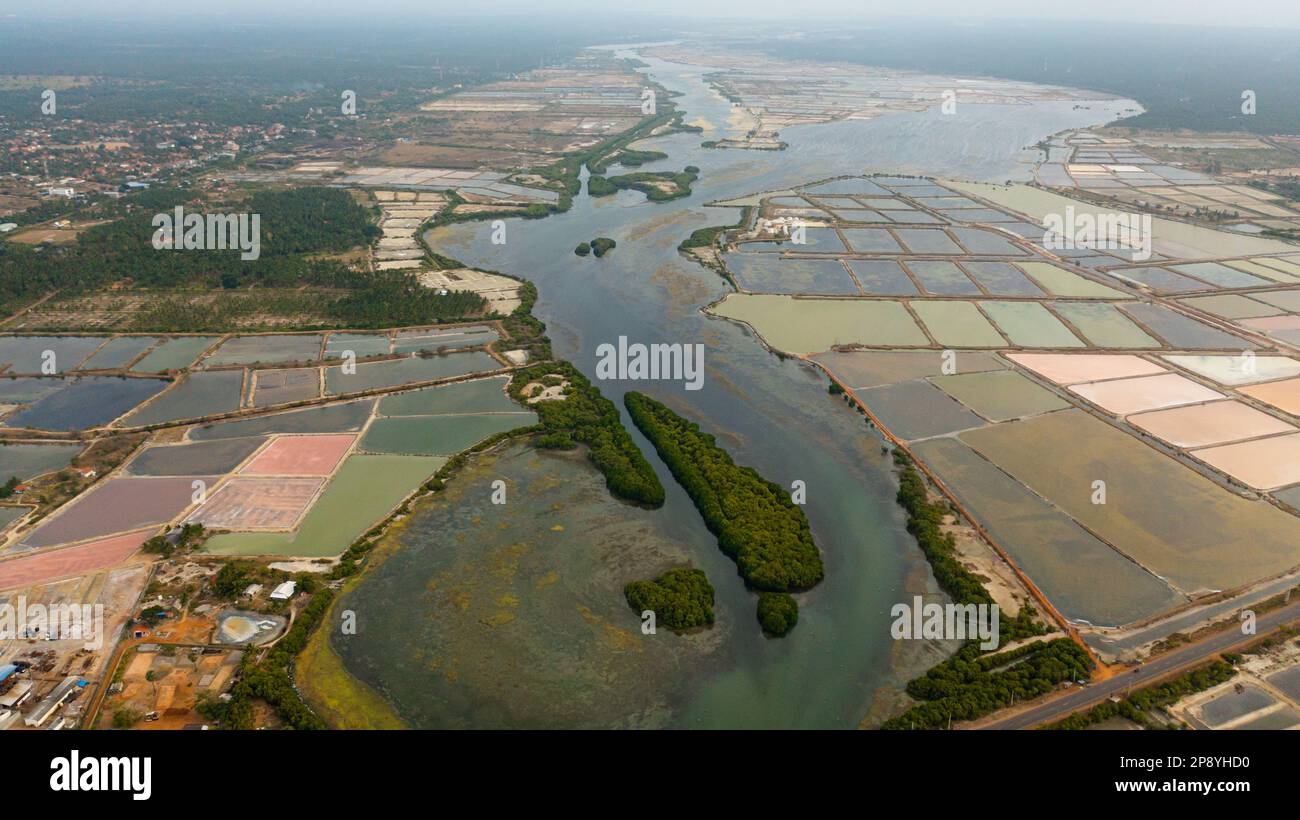 Evaporation Of Seawater To Produce Salt at Bella Vardon blog
