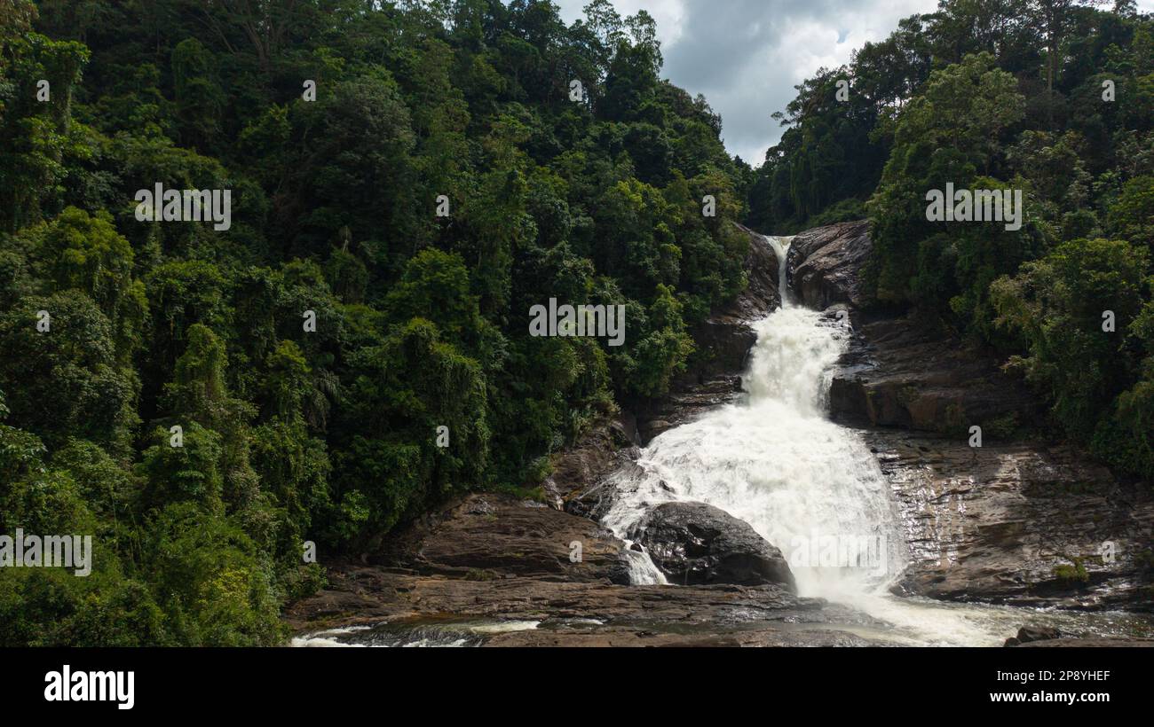 Waterfall in jungle bopath falls hi-res stock photography and images ...