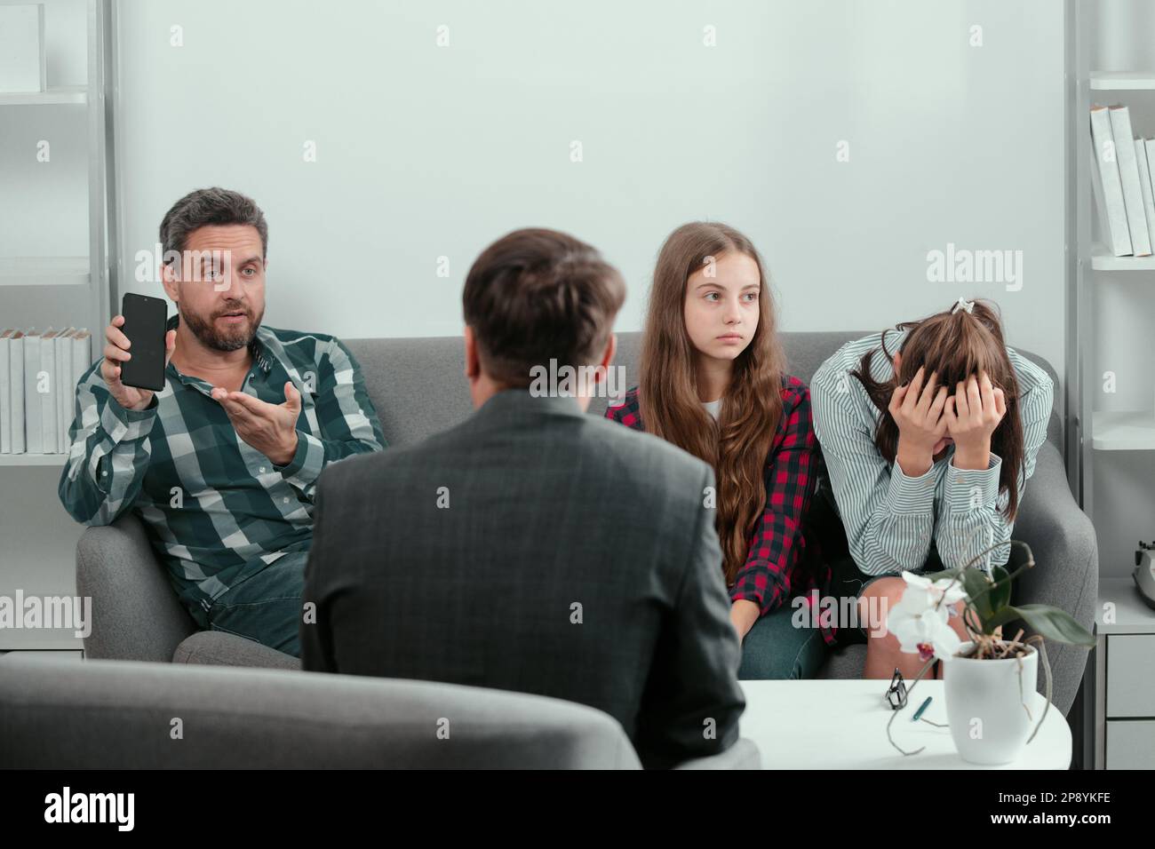 Psychological parents problem, family therapy. Professional advice, help, support. Psychology ...