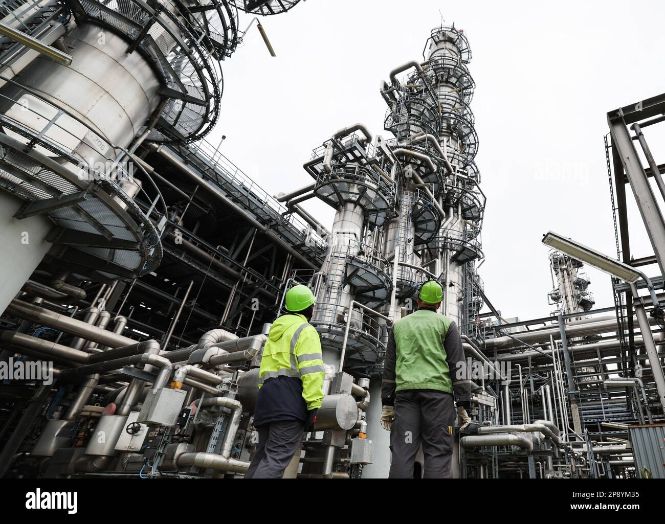 Heide refinery hi-res stock photography and images - Alamy