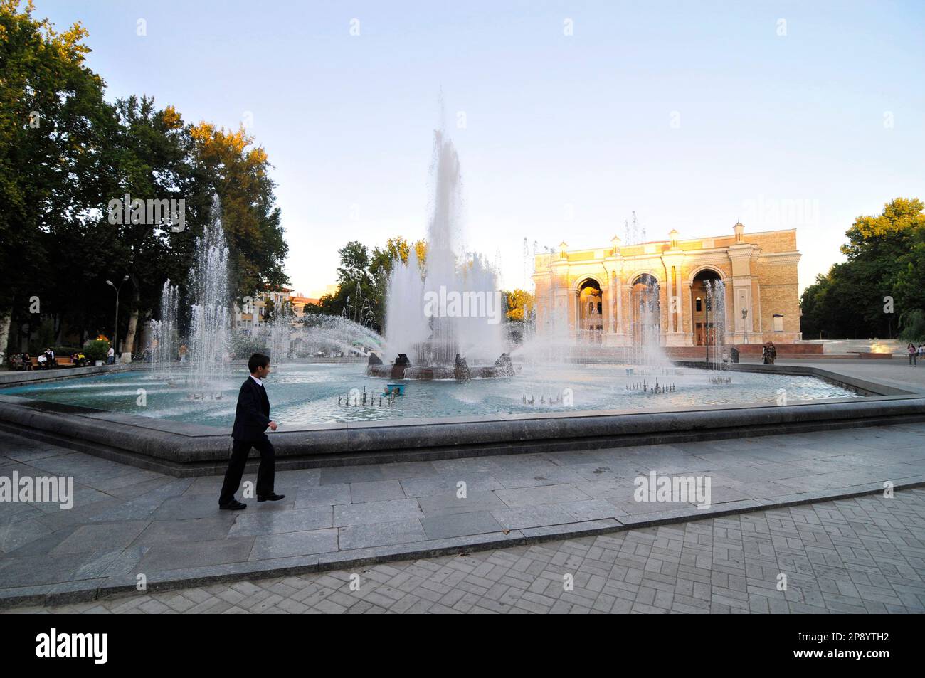 The Bolshoi Opera and Ballet Theatre Alisher Navoï in Tashkent ...