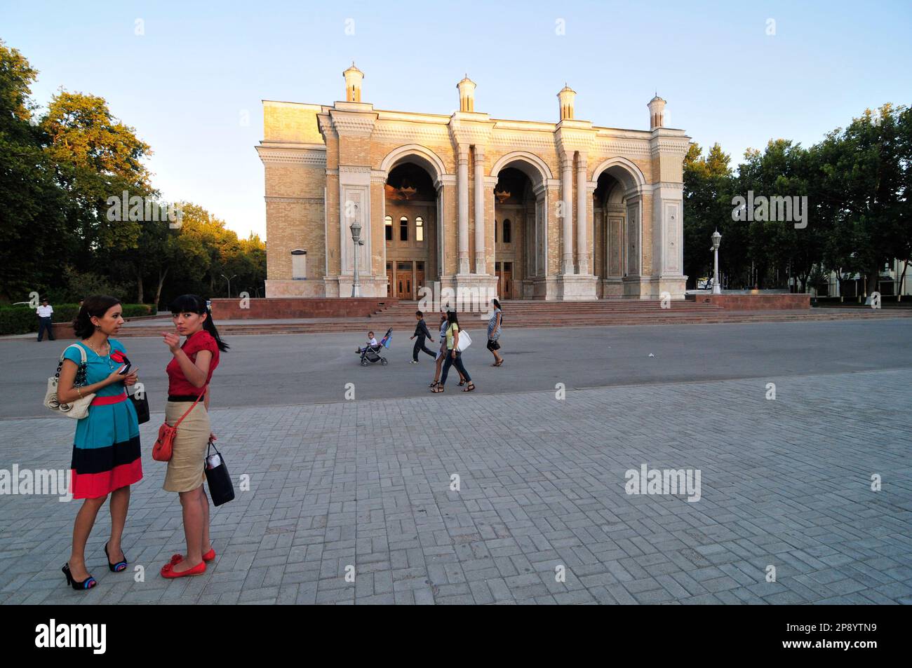 The Bolshoi Opera and Ballet Theatre Alisher Navoï in Tashkent ...