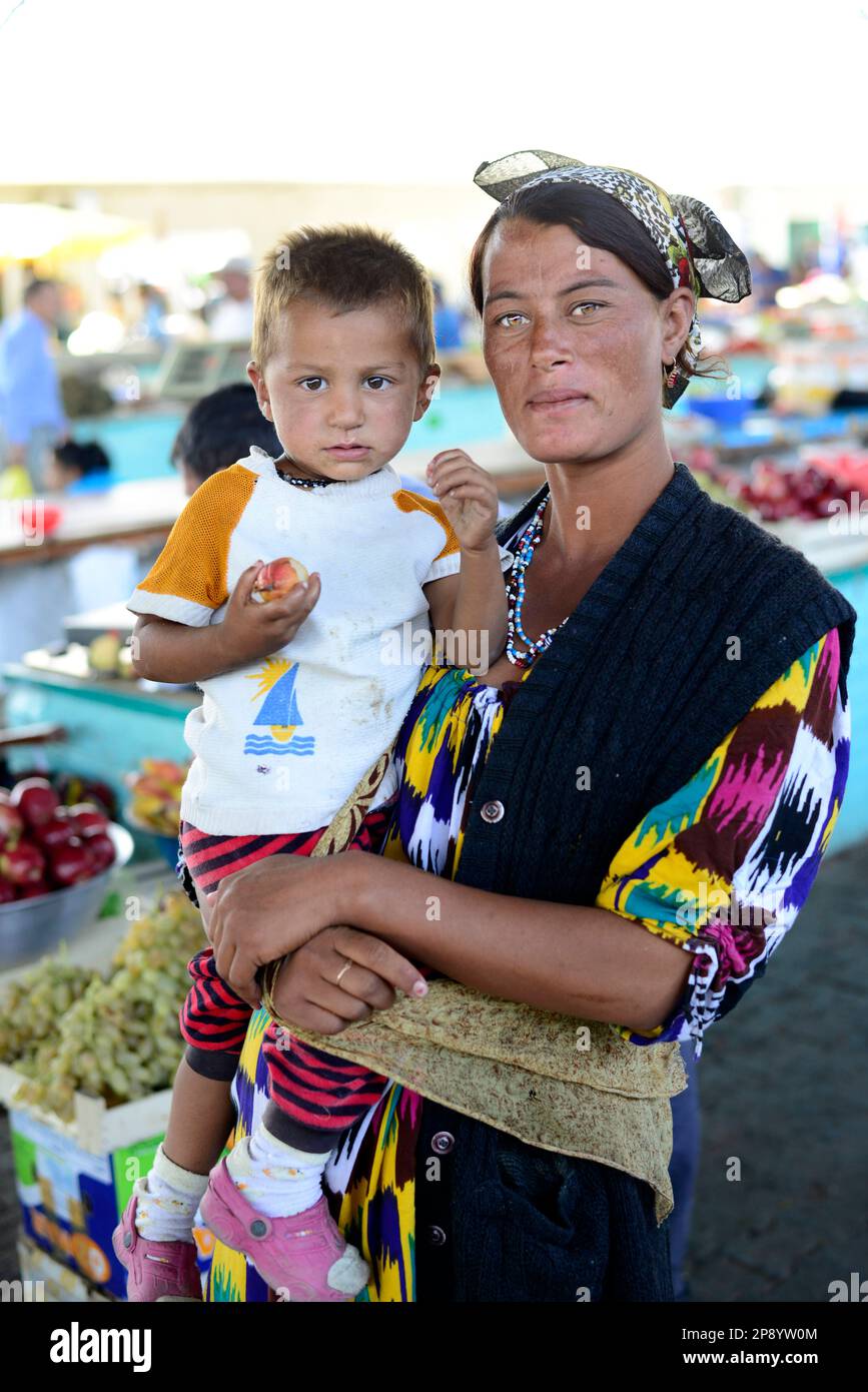 Gypsies and portrait hi-res stock photography and images - Alamy
